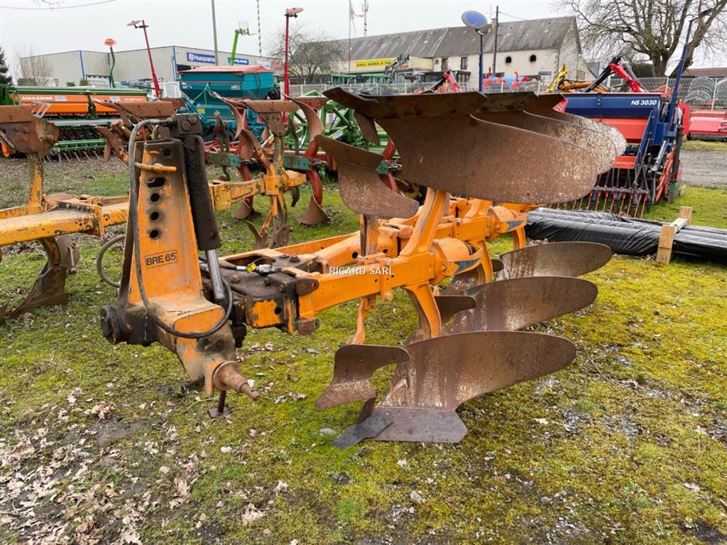 HUARD BRE65 d'occasion - Charrue - 1999 HUARD BRE65 d'occasion - Charrue - 1999