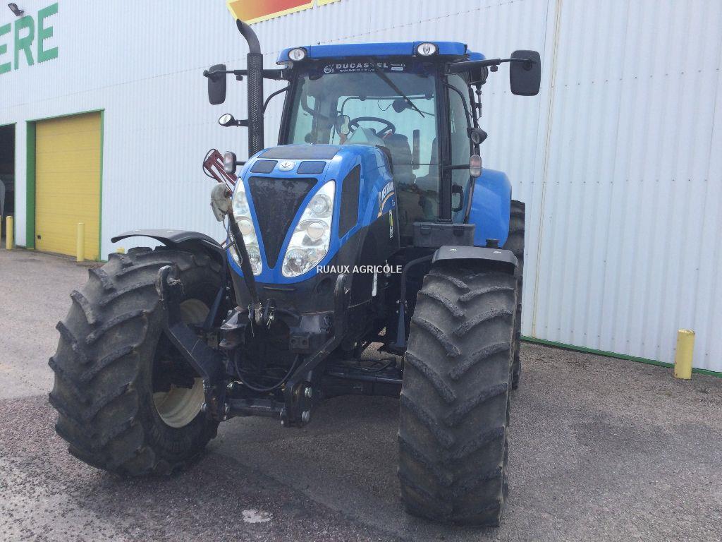 NEW HOLLAND T7-210 d'occasion - Tracteur agricole - 165 ch - 2013
