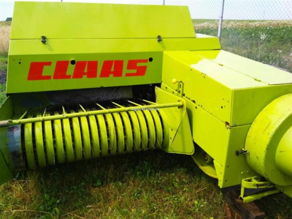CLAAS MARKANT 40 d'occasion - Presse Haute Densité - 2000