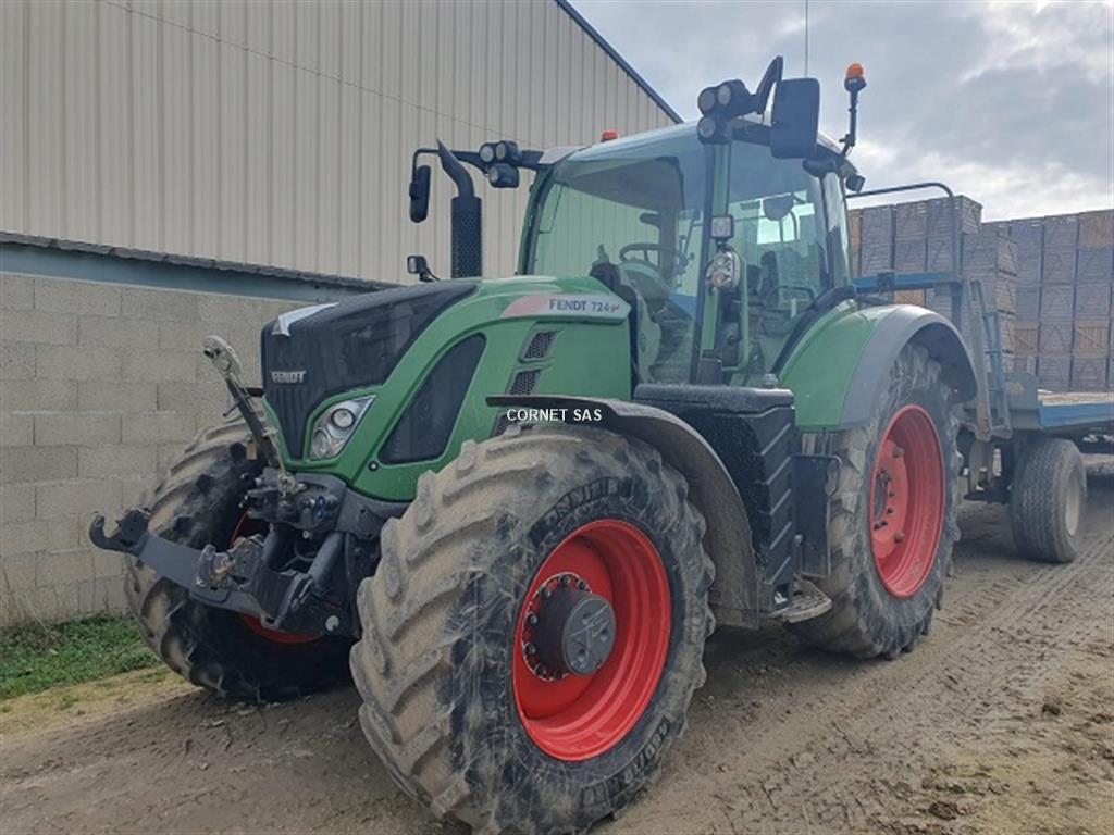 FENDT 724 d'occasion - Tracteur agricole - 240 ch - 2015