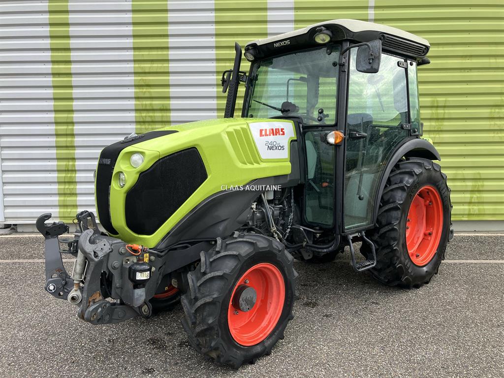 CLAAS NEXOS 240 VL ISC** d'occasion - Tracteur agricole - 2018