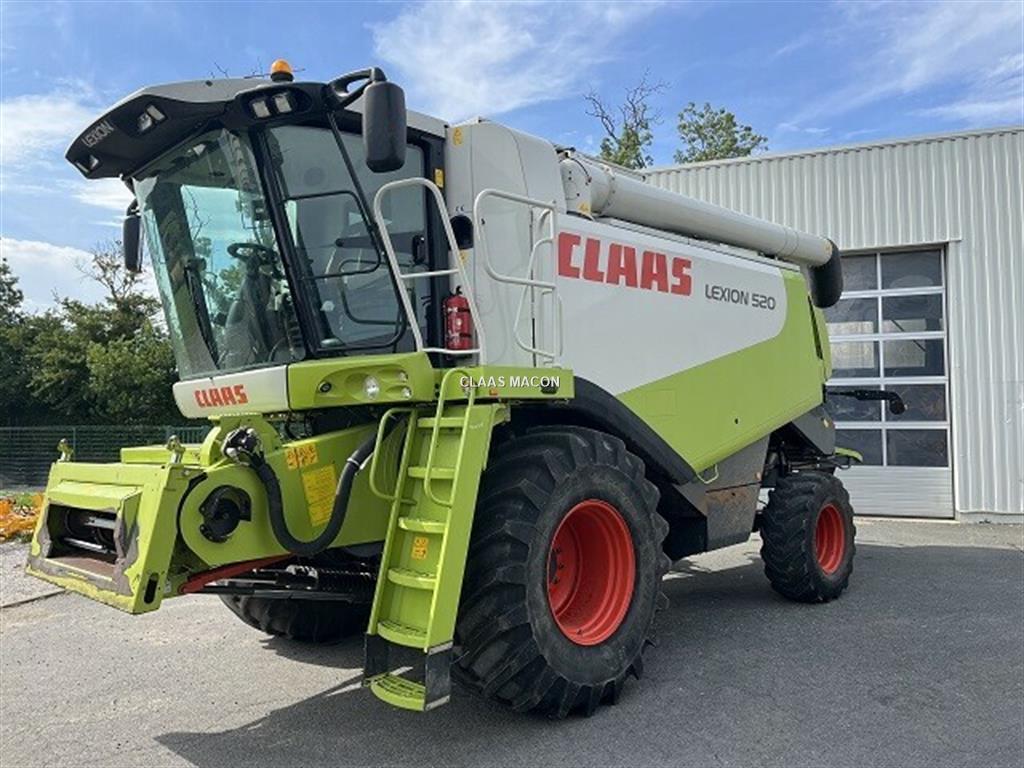 CLAAS LEXION 520 670 d'occasion - Moissonneuse-batteuse - 2005